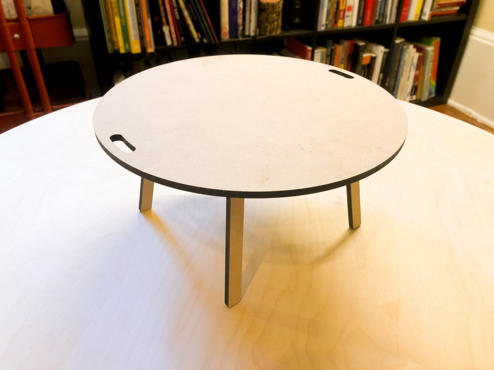 Notch Table - DEZAIN.io