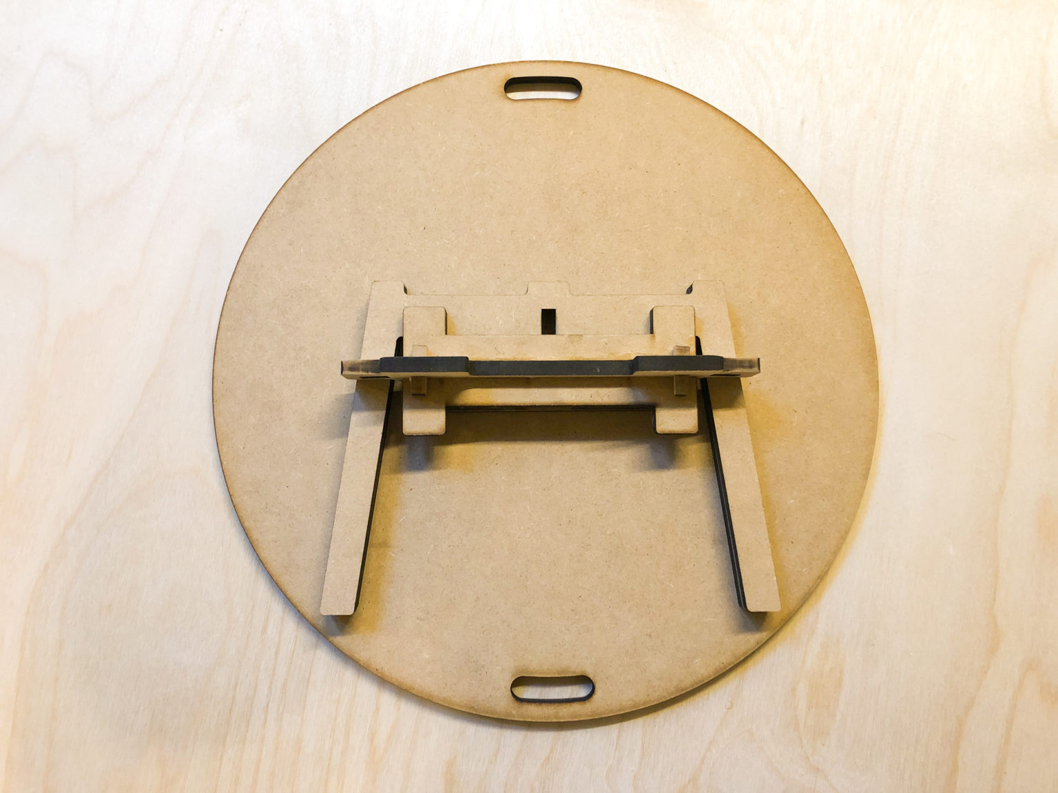 notch-table-4 - DEZAIN.io